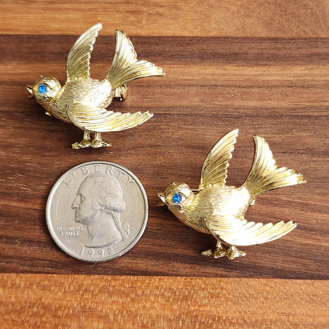 Vintage Gold Tone Bird Scatter Pins Blue Rhinestone Eyes Animal Brooch ...