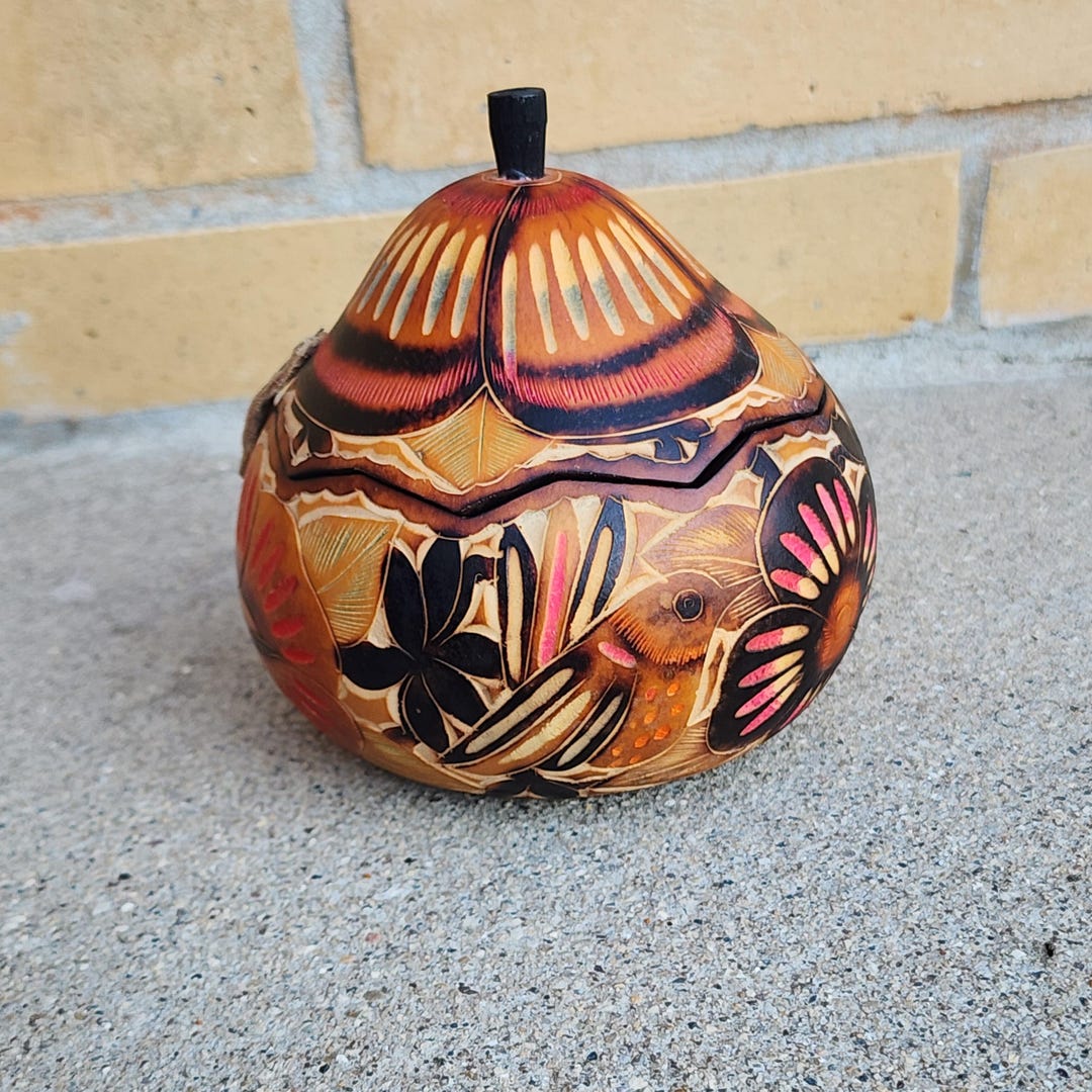 Vintage Peru Peruvian Trinket Box Hand Carved Painted Gourd Flower ...
