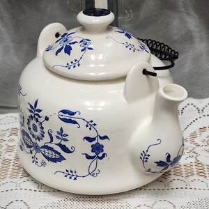 Vintage Nevco Japan Vienna Woods Blue Onion Danube Floral Flower Cobalt ...
