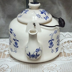 Vintage Nevco Japan Vienna Woods Blue Onion Danube Floral Flower Cobalt ...