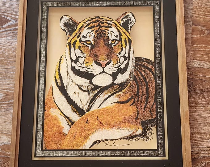 Vintage Siberian Bengal Tiger Reverse Painted Printed Glass Art Signed ...