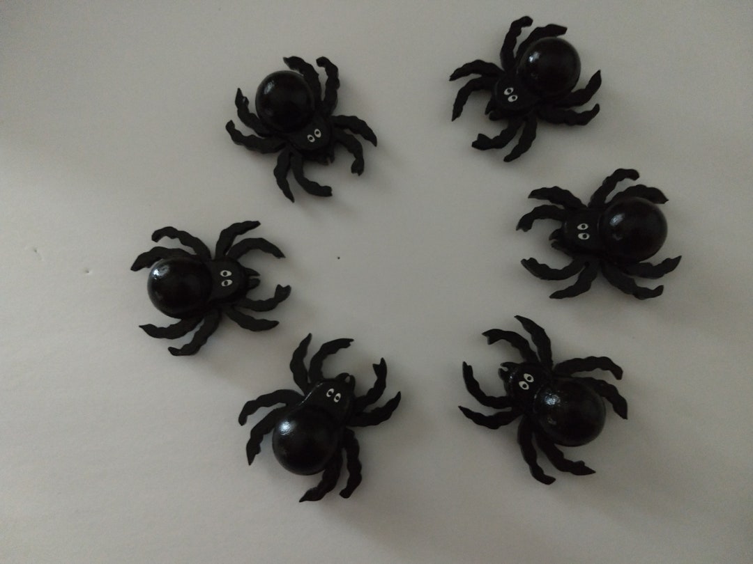 Friendly Spider Magnet - Etsy