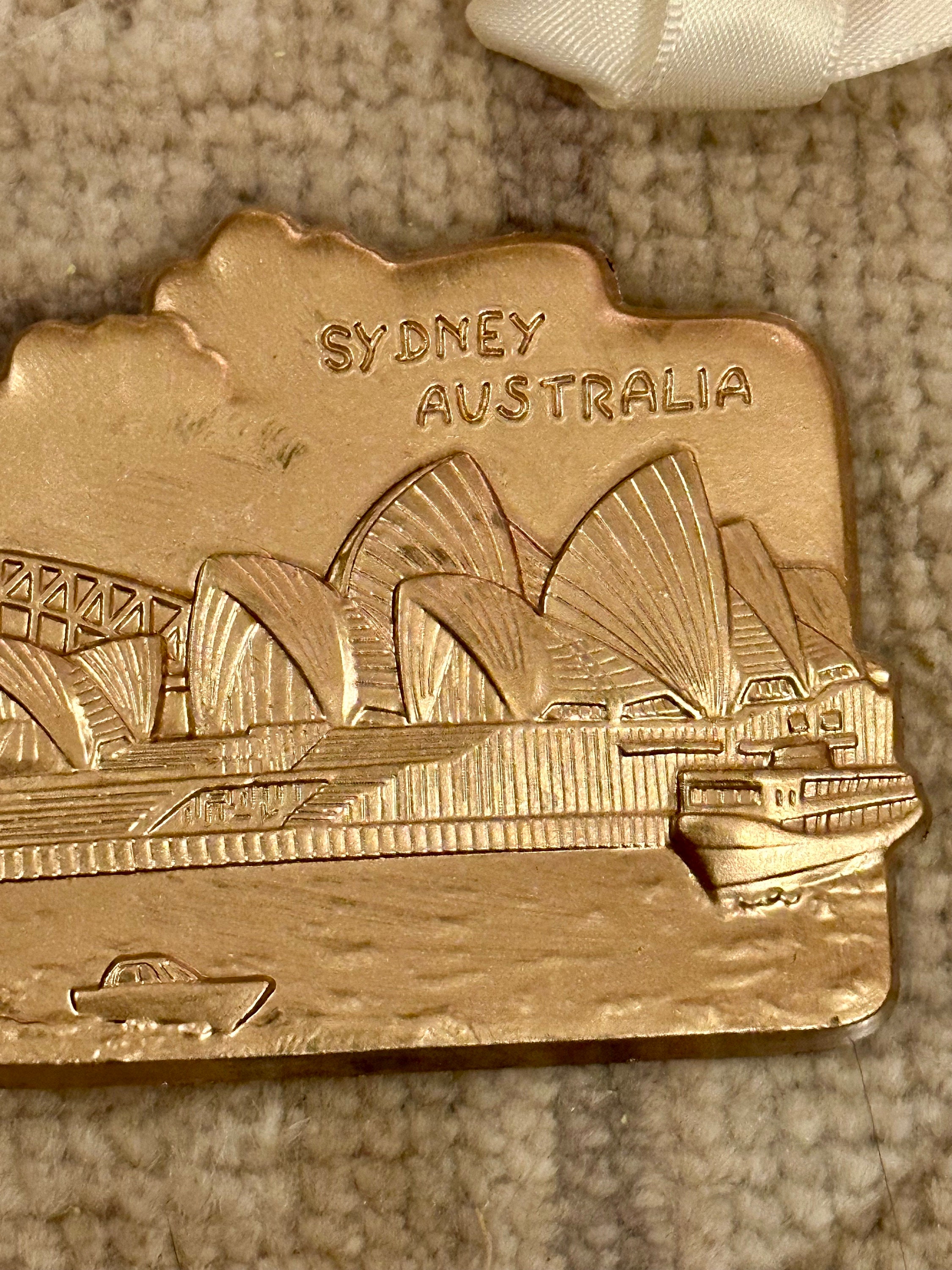 Hand Painted Gold Leaf Sydney, Australia Opera House Christmas Tree ...