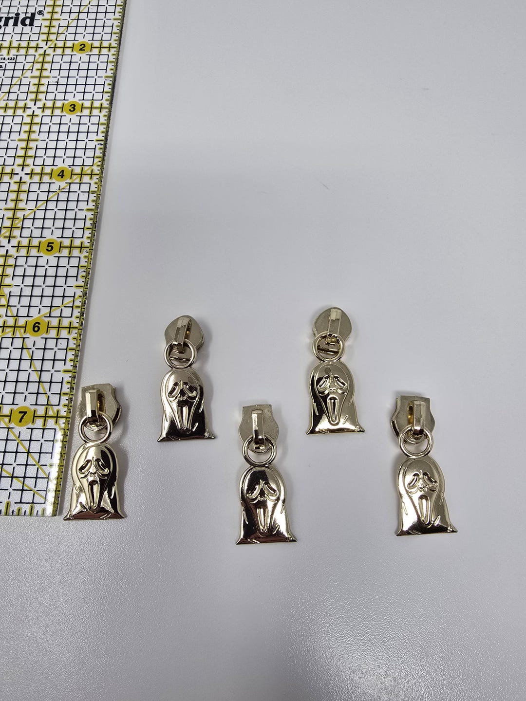 New Set of 5 Shiny Gold Colored Horror Screaming Ghost #5 Nylon Zipper ...