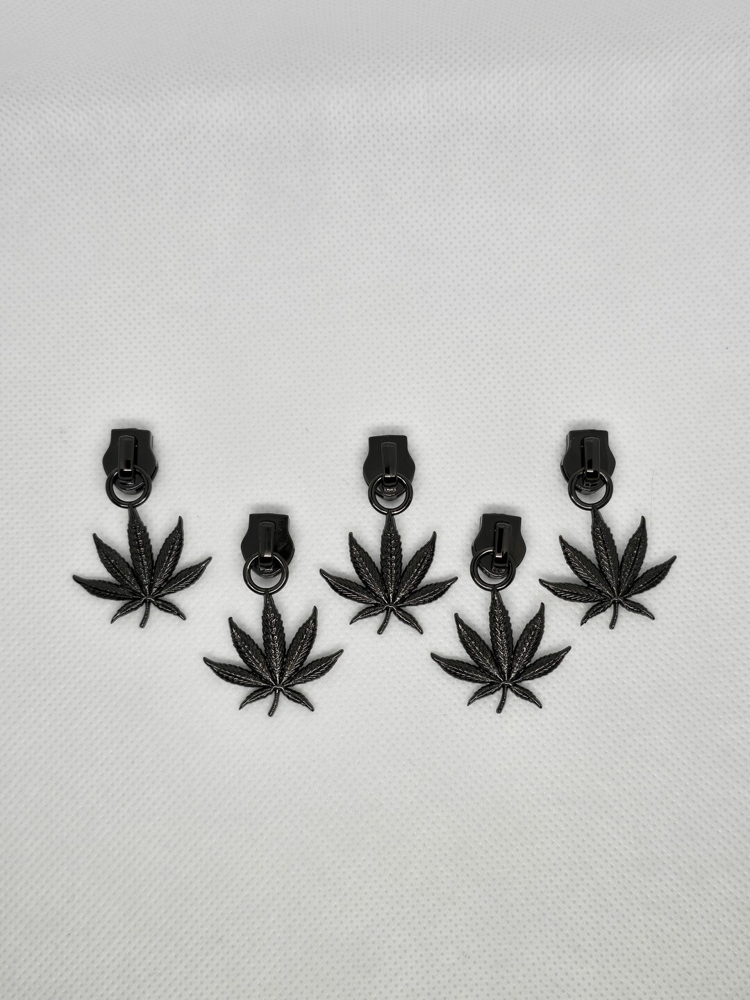 New Set of Gunmetal Colored #5 Nylon Weed Leaf Pot Leaf Marijuana ...