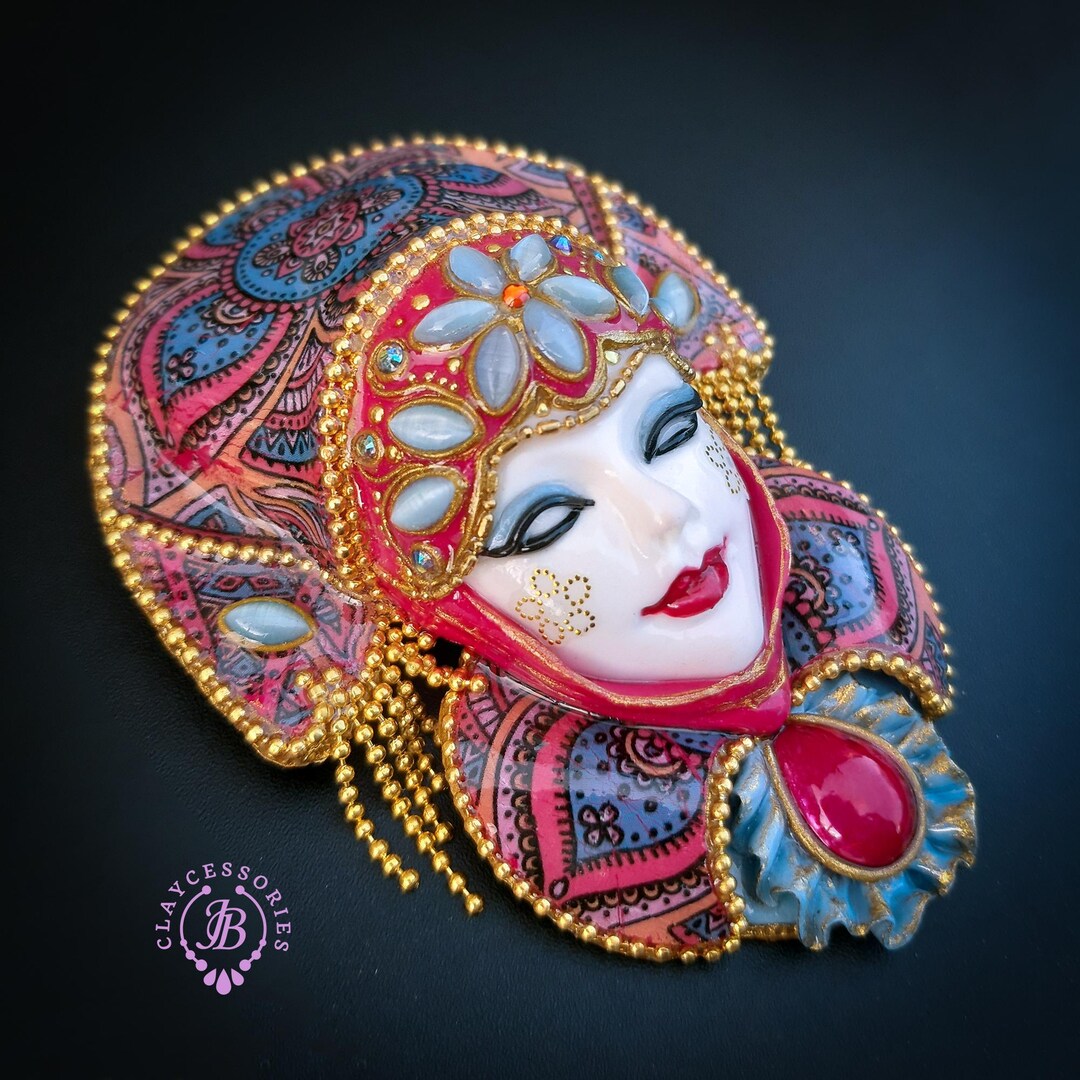 Russian Doll Venetian Mask Brooch - Etsy