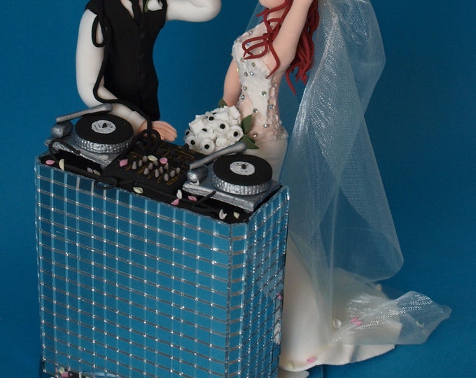 Wedding-karaoke-singer-cake Topper-musician-music-bride-groom ...