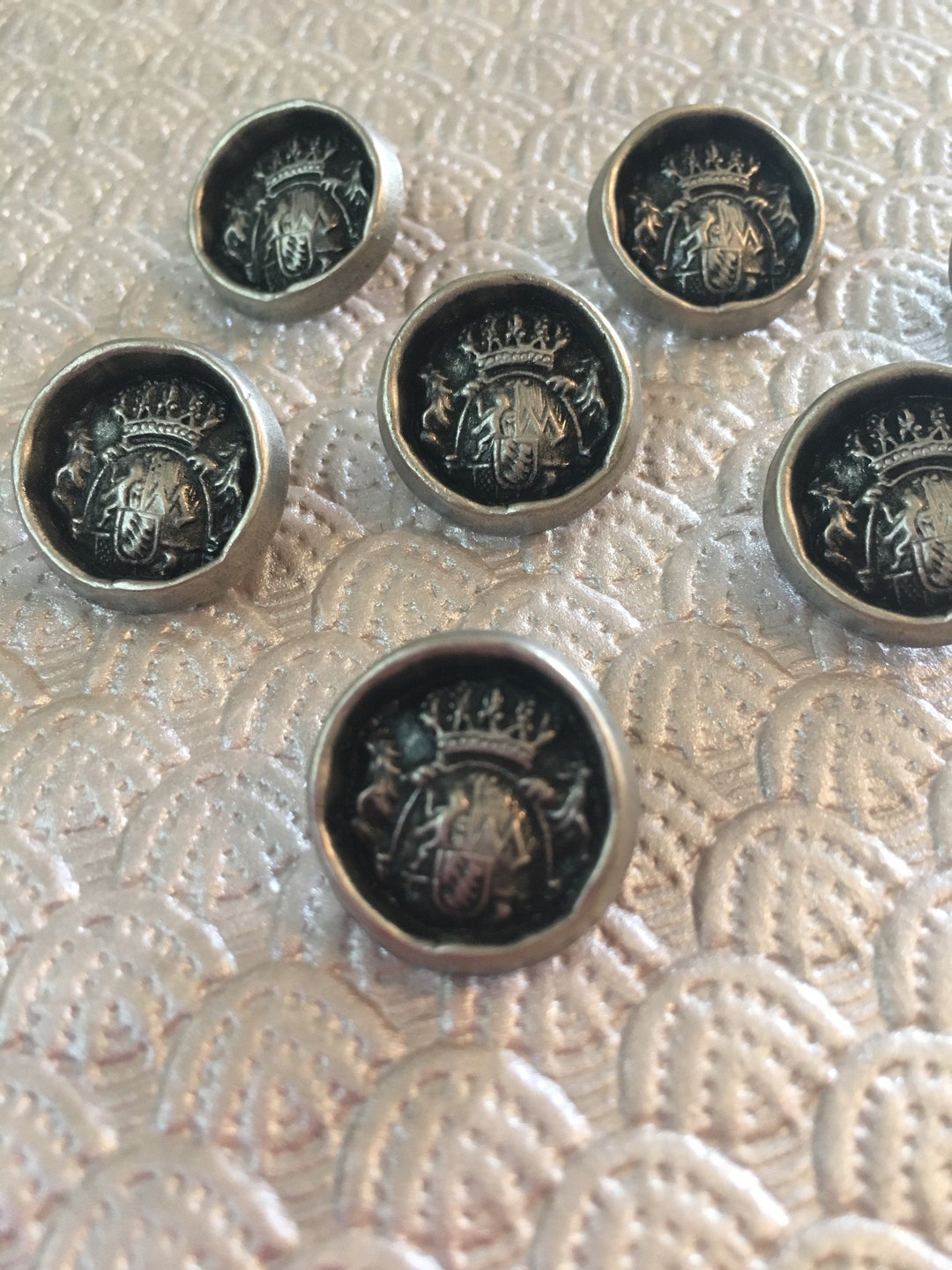 Crest & Crown Shank Buttons 18mm - Round and Recessed - Vintage Antique ...