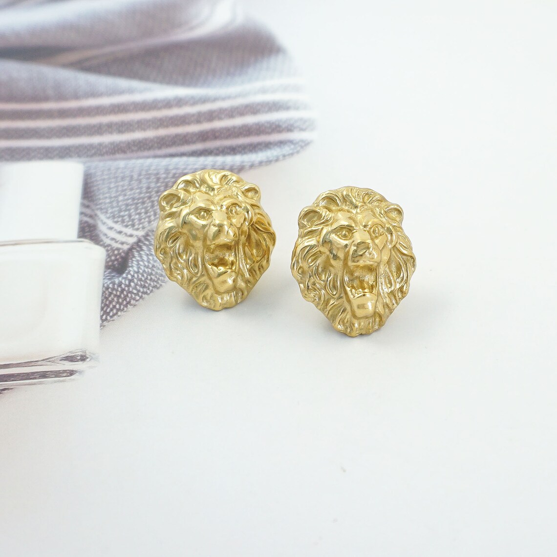 Small Lion Knobs Pulls Brass Gold Knobs Kitchen Pulls Knobs | Etsy