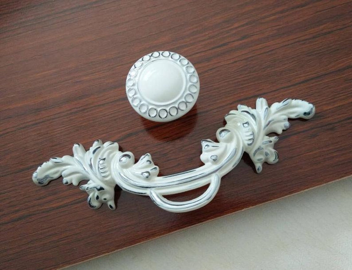 2.5 White Silver Dresser Drawer Knobs Pulls Shabby Chic - Etsy