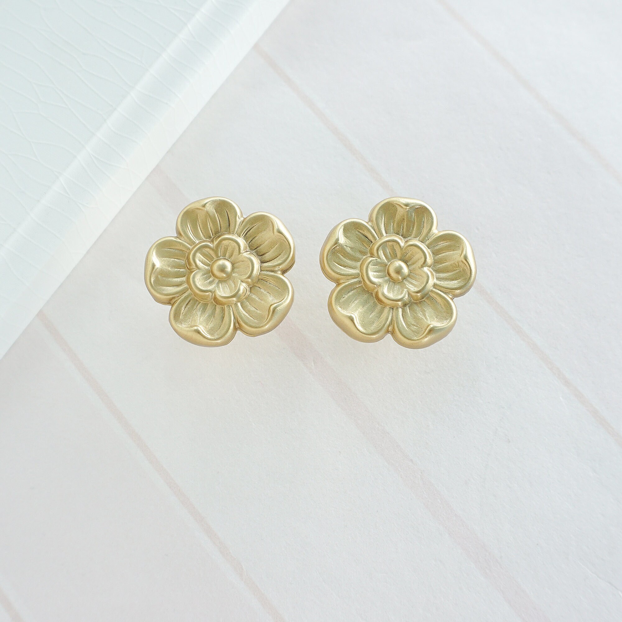 Solid Brass Flower Knobs Pulls Decor Gold Knobs Dresser Knobs | Etsy
