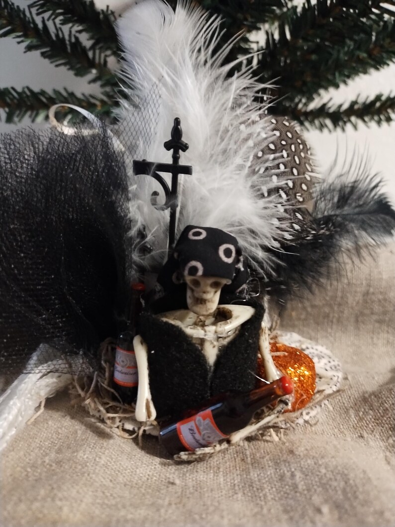 OOAK Gothic Skeleton Mad Hatter Hat Ornament - Etsy