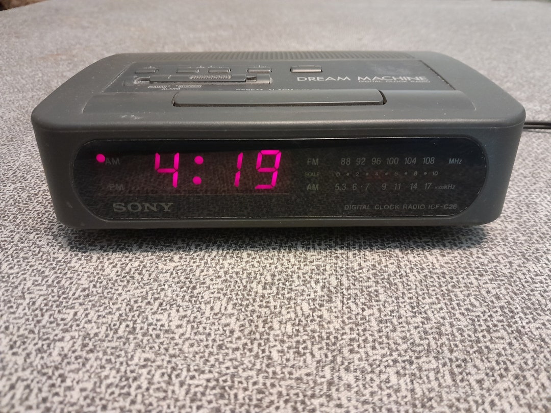 Sony Dream Machine Alarm Clock Radio Black Works Well, AM/FM, Wake to ...