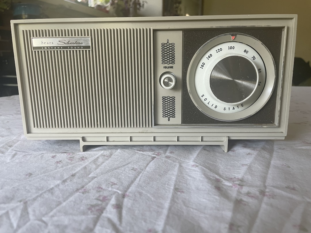 Vintage Sears Silvertone Instant Sound AM Transistor Radio Beautiful ...
