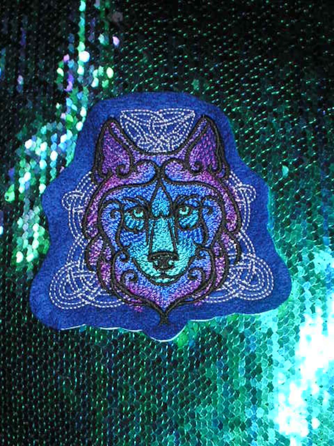 Parche bordado / aplique lobo celta oscuro coser, pegar o planchar en ...