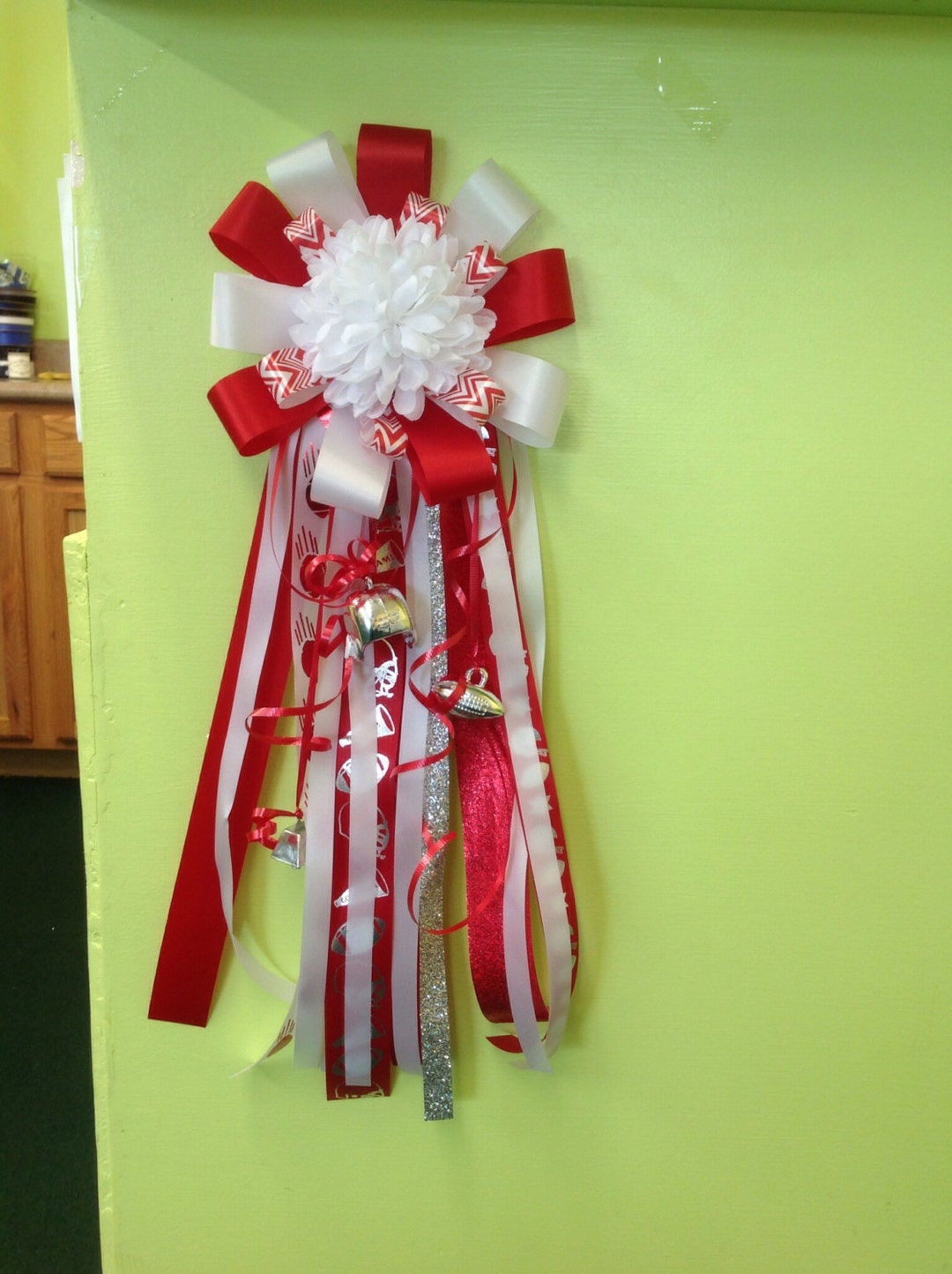 Garter Homecoming Mum (MADE TO ORDER) - Etsy