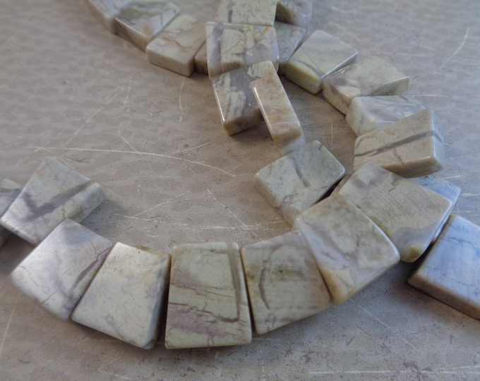 10 Tan Beige Light Stone Beads 15x12x5mm Flat Ladder Shaped Stone Beads ...