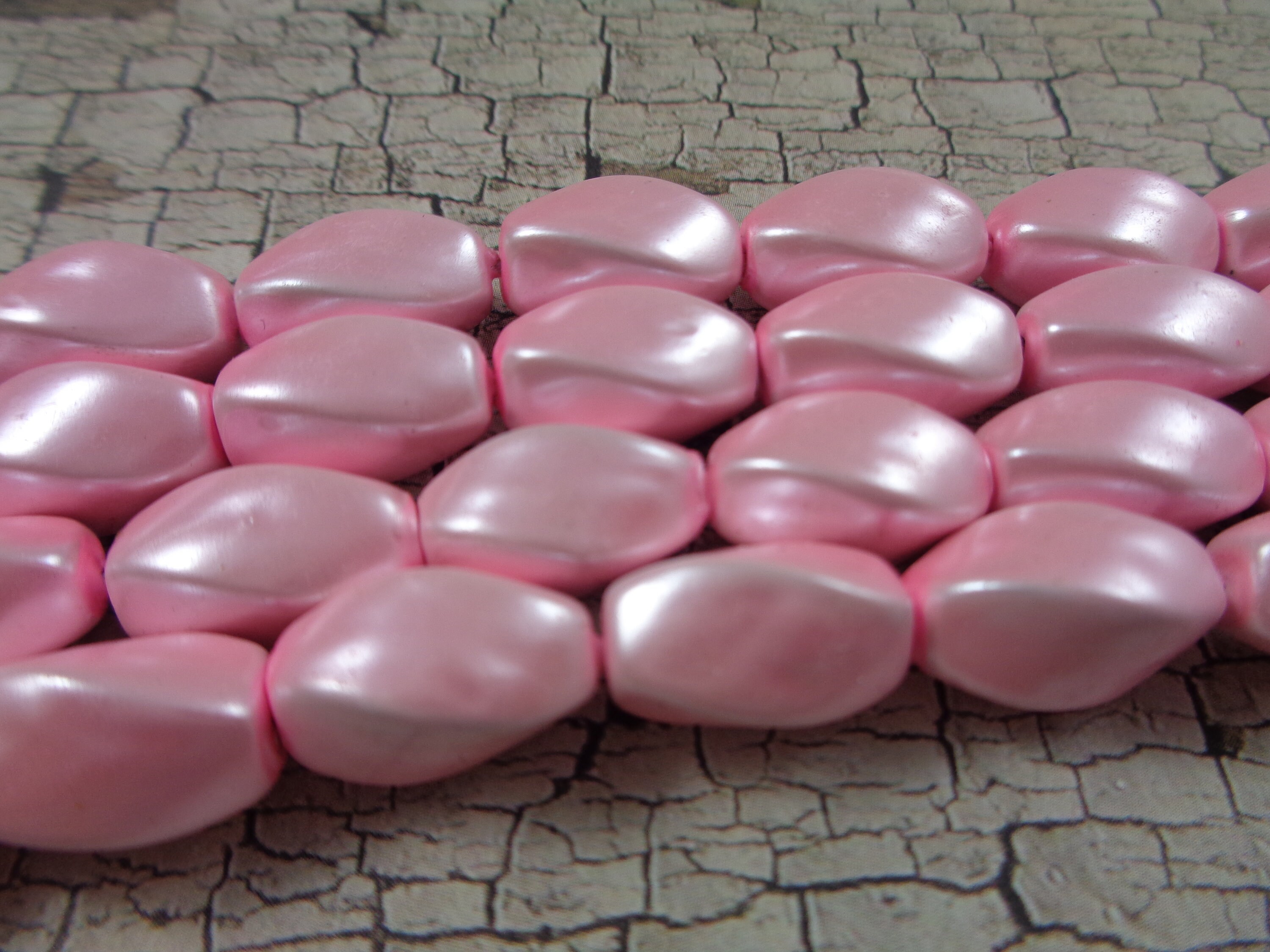 32 Pink Magnetic Hematite Twist Oval Beads 12x8mm Light Pink | Etsy