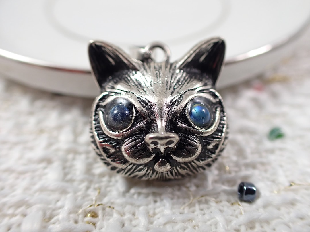 Adorable Labradorite Crystal Cat Head Pendant - Flashy Blue Labradorite ...
