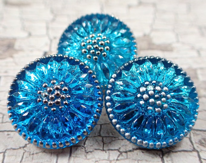 1 Piece Pacific Blue Silver Daisy Flower Button 18mm Round Czech ...