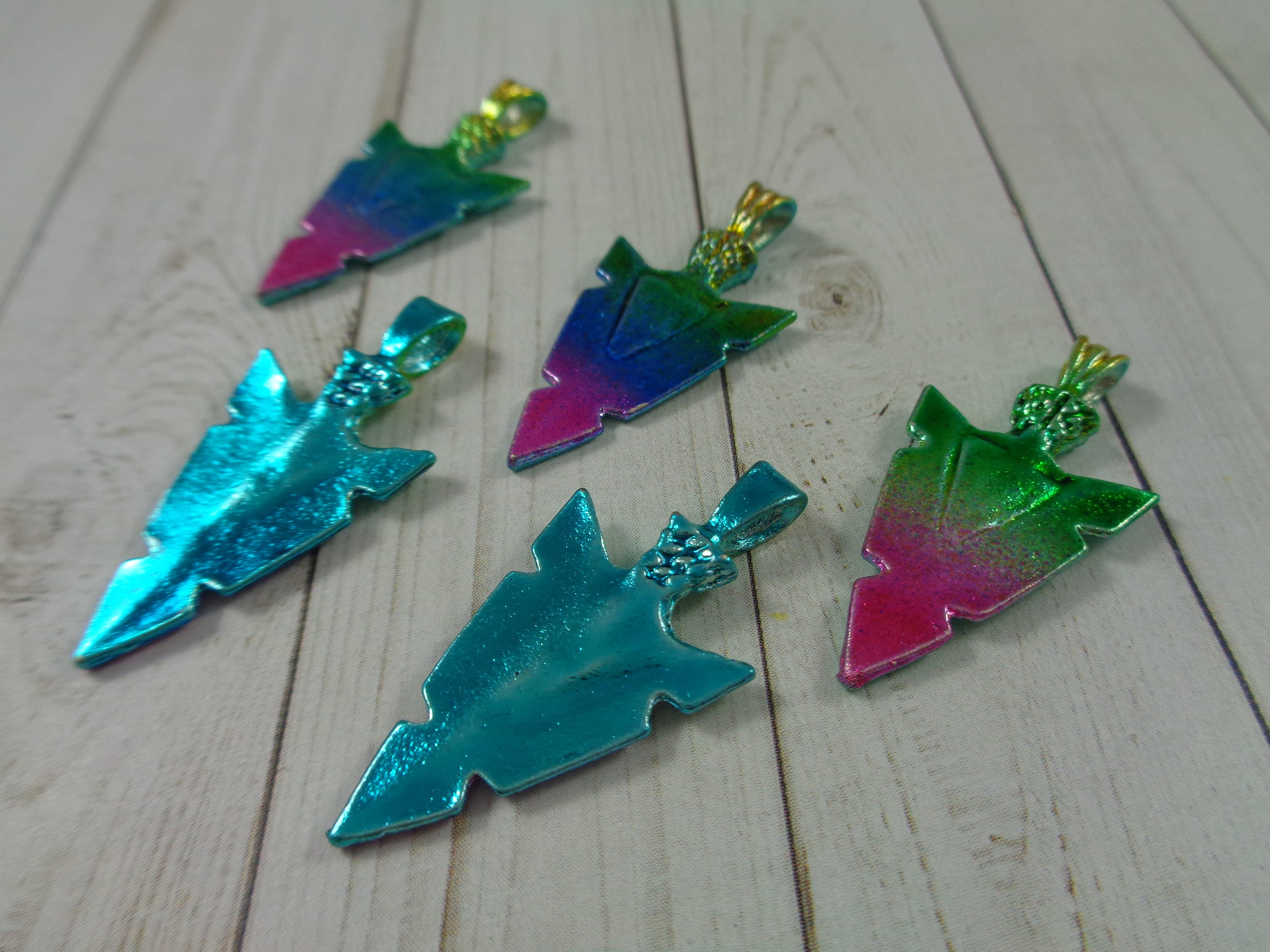 1 Piece Rainbow Arrowhead Pendant - Flat Thin Metal Arrow Head ...