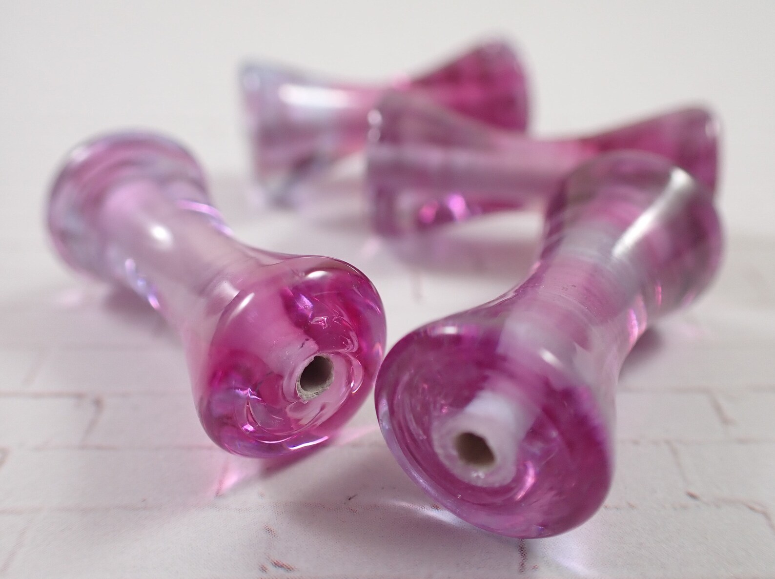 4 Pink Purple Hourglass Shaped Glass Beads - Smooth Finish Clear Beads ...