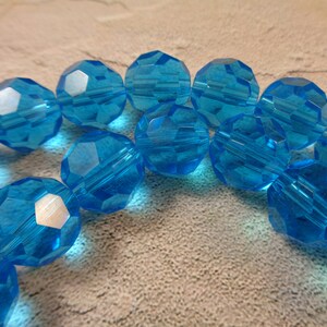 25 Bright Blue Faceted Round Glass Beads 12mm Translucent Faceted Light ...