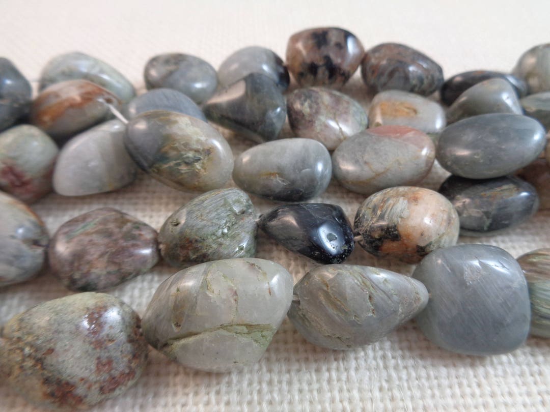 9 Pretty Polished Nugget Stone Beads 20x16x10mm Gray Cream - Etsy