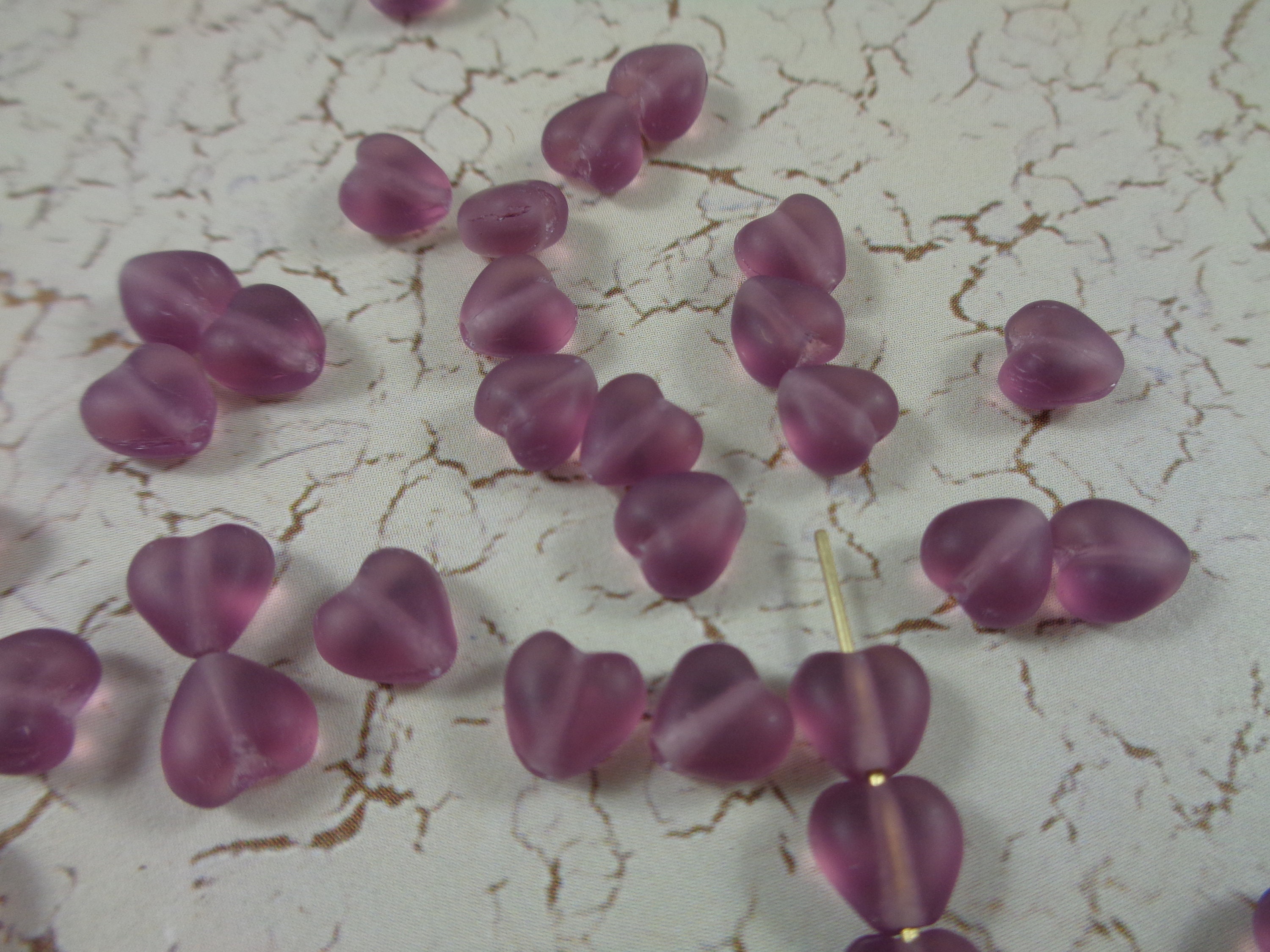 25 Adorable Little Purple Heart Shaped Glass Beads 6x6x3mm Flat Rounded ...