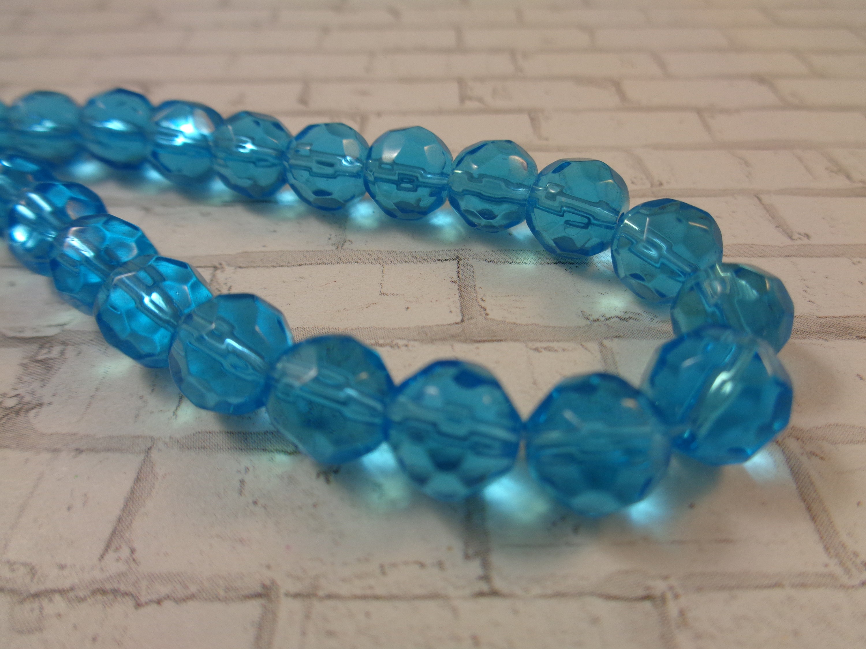 40 Turquoise Blue Crystal Faceted Round Glass Beads 8mm | Etsy