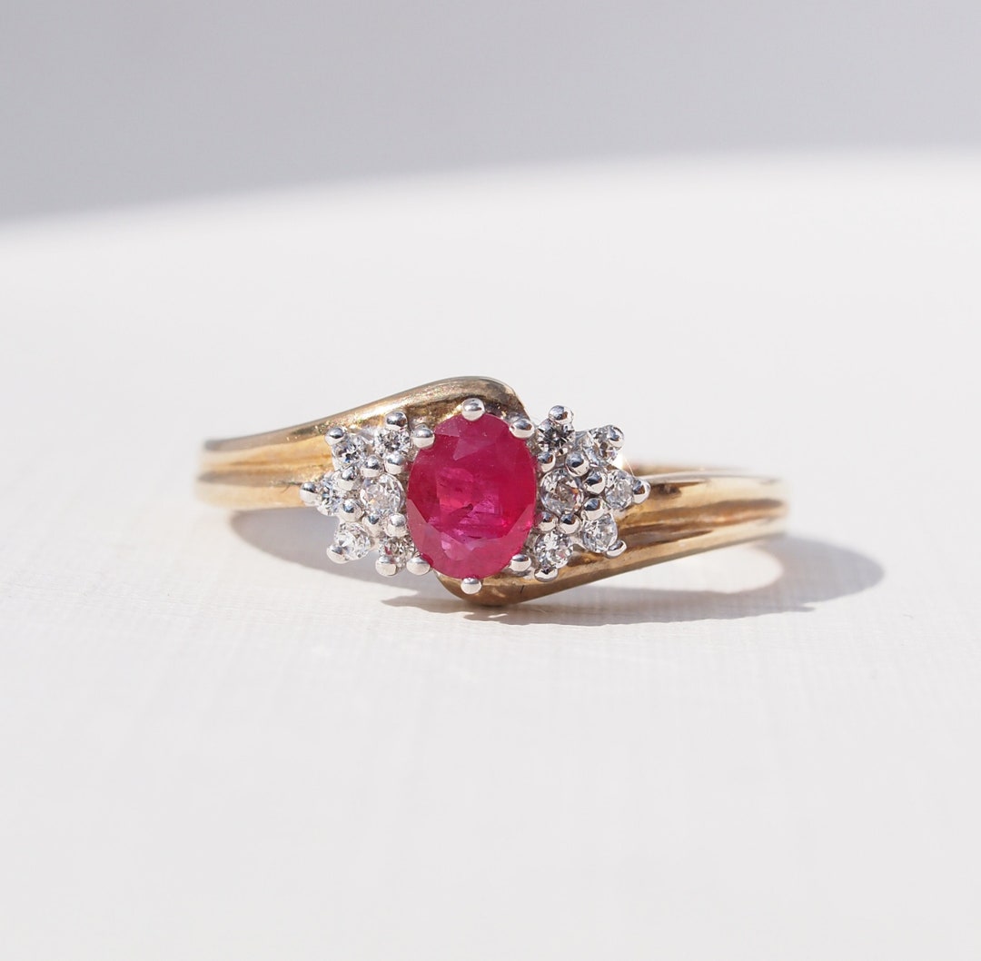 ALESSIA Twist Ruby & Diamond Cluster Ring - Etsy