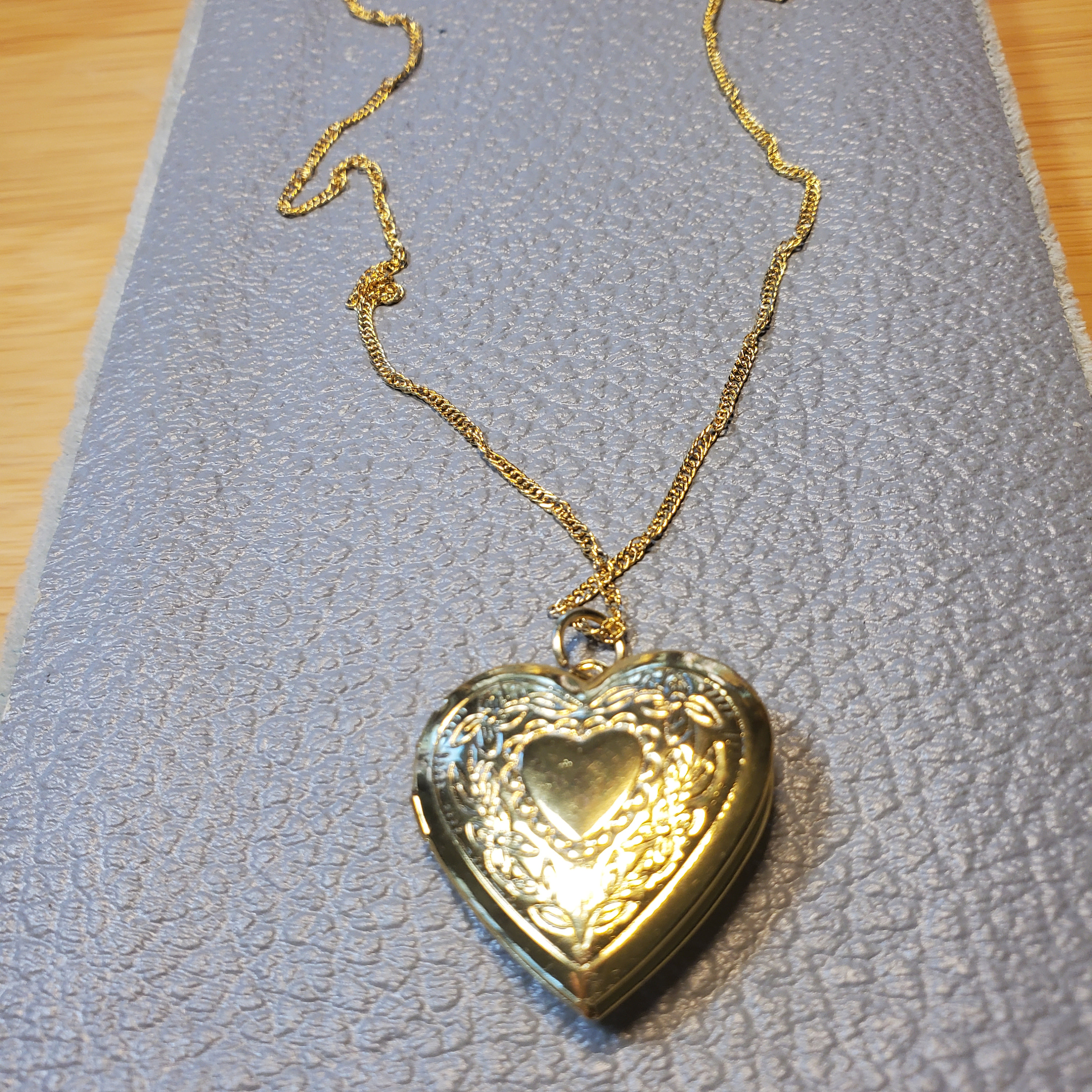 Beautiful Etched Love Heart Necklace.17" Chain, All is Gold Plate. the ...