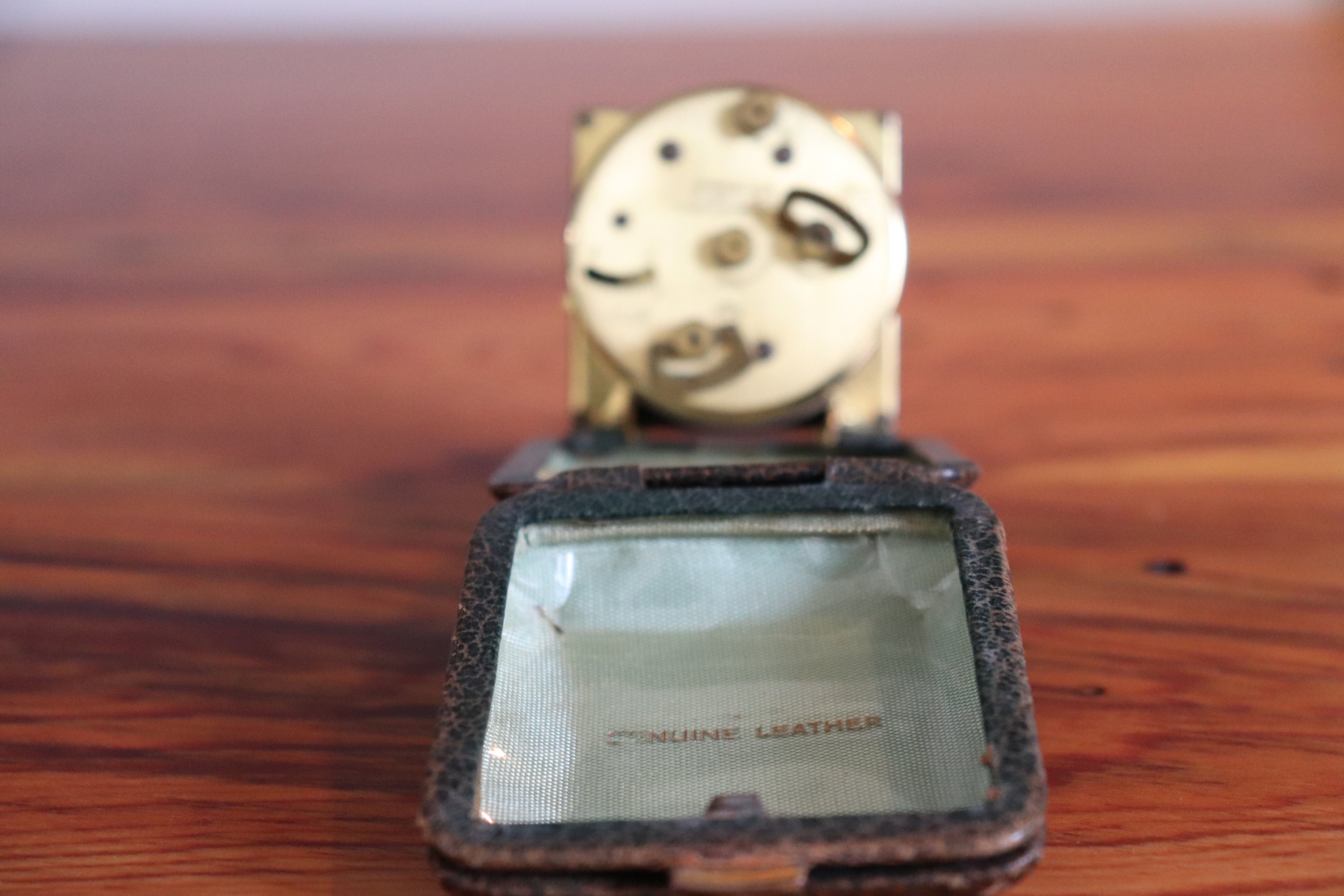 Rensie 1950's Alarm Clock in a Leather Travel Case 7 Jewel, 8 Day ...