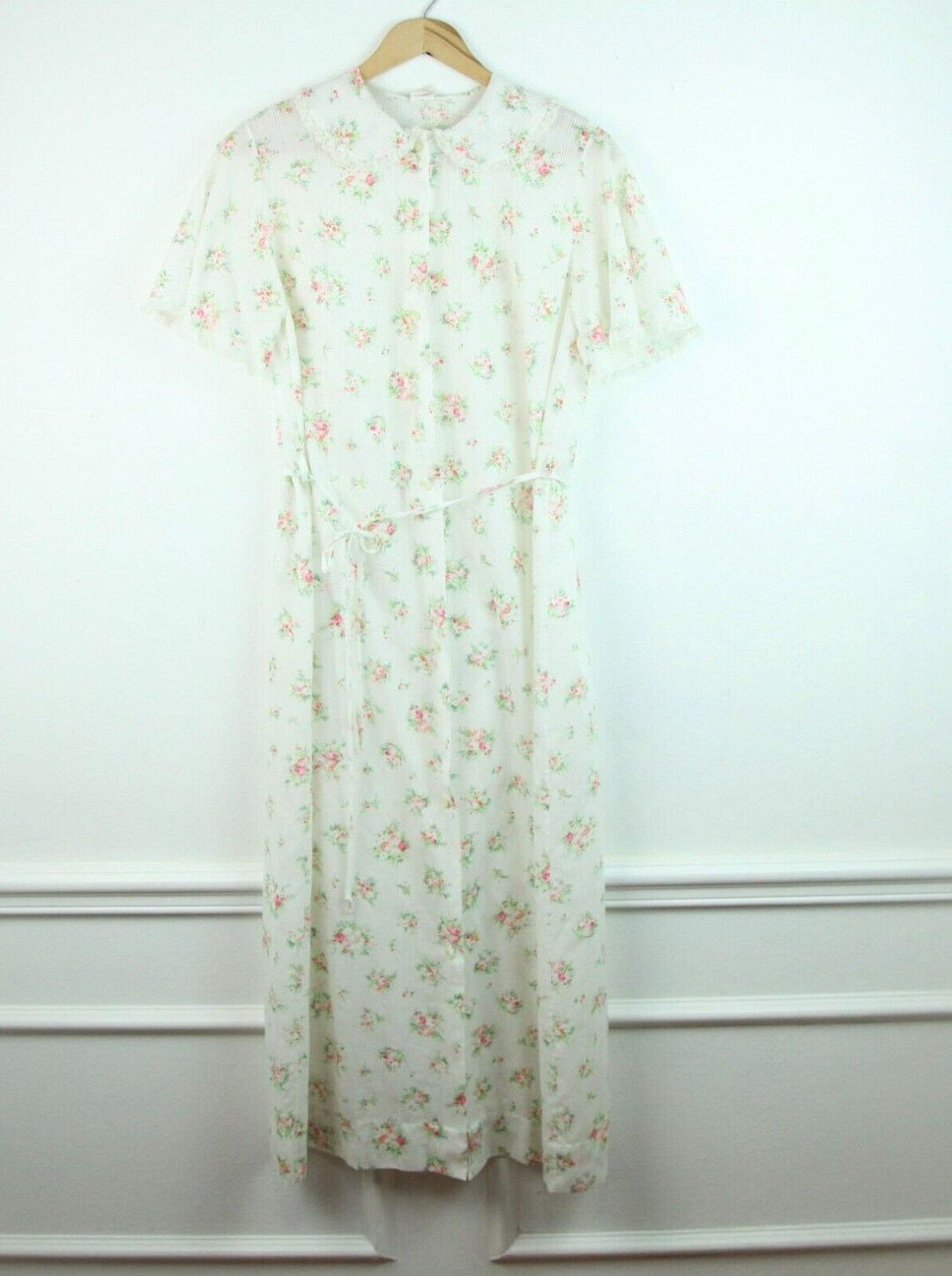 Vintage Small Robe Housecoat Cottagecore Dainty Floral Feminine Lace ...