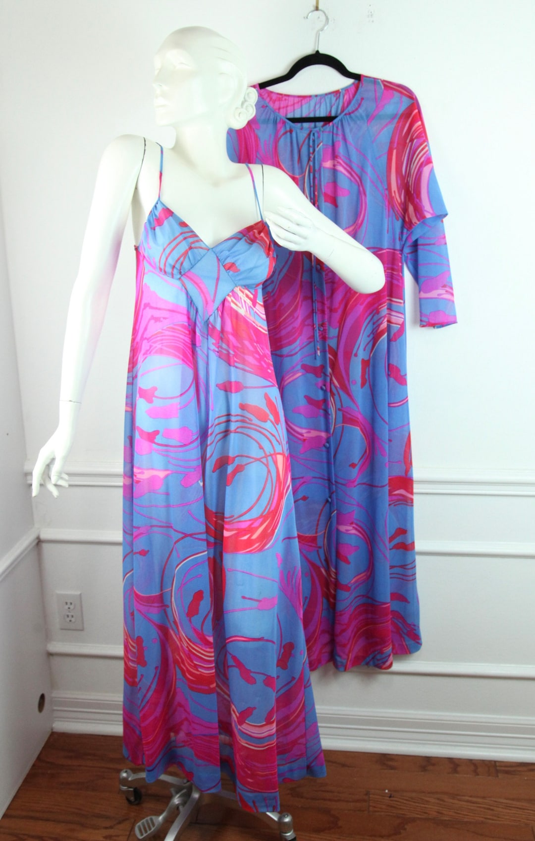 Vintage Gossard Artemis Small Peignoir Set Robe Gown Floral Blue Pink ...