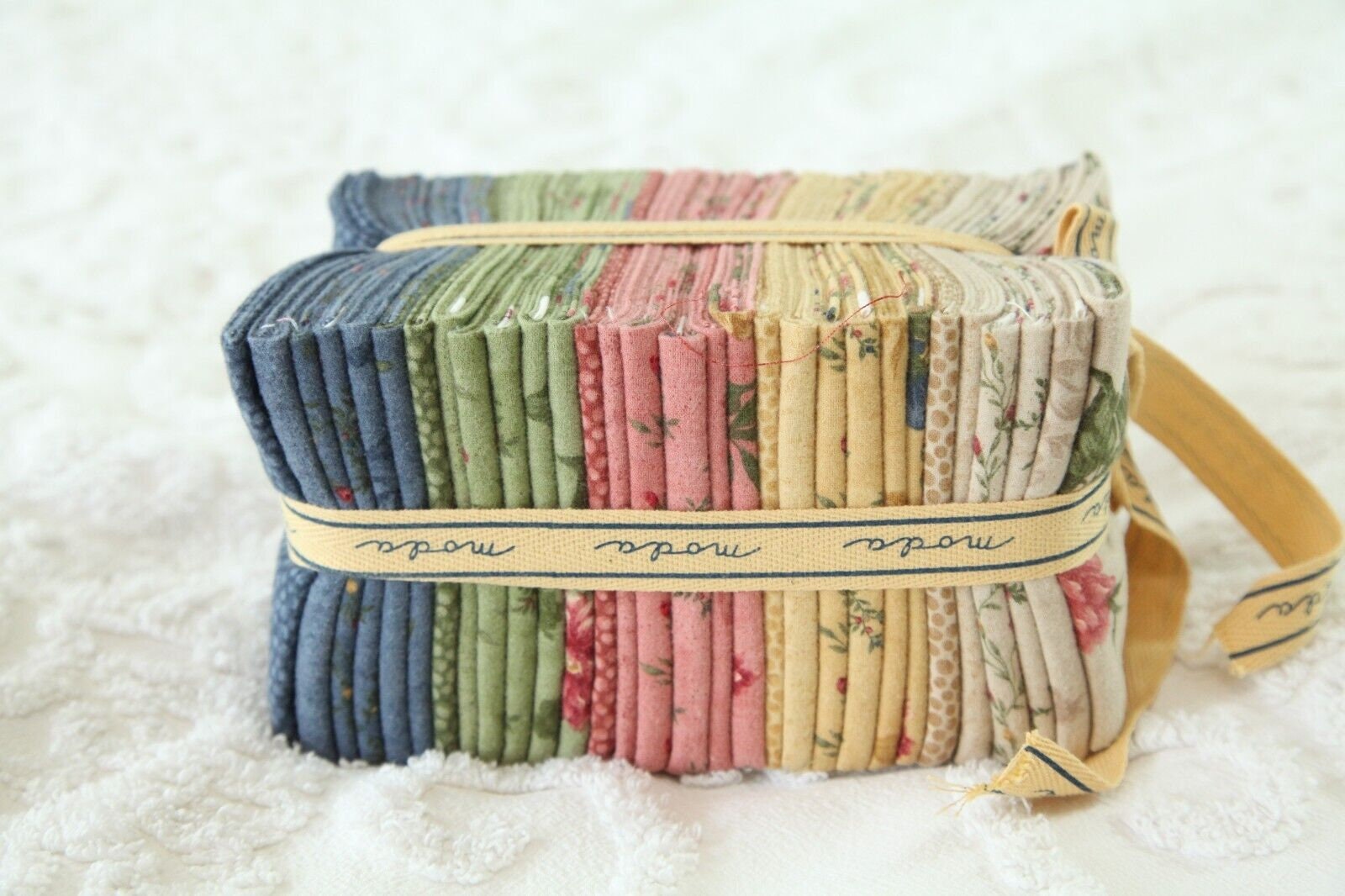 Moda Lovina's Pressed Flowers 30 FQ Bundle Florals Brushed Cotton Quilt ...