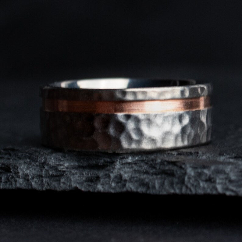 The Ovation Hammered Titanium and Rose Gold Ring Thorum - Etsy