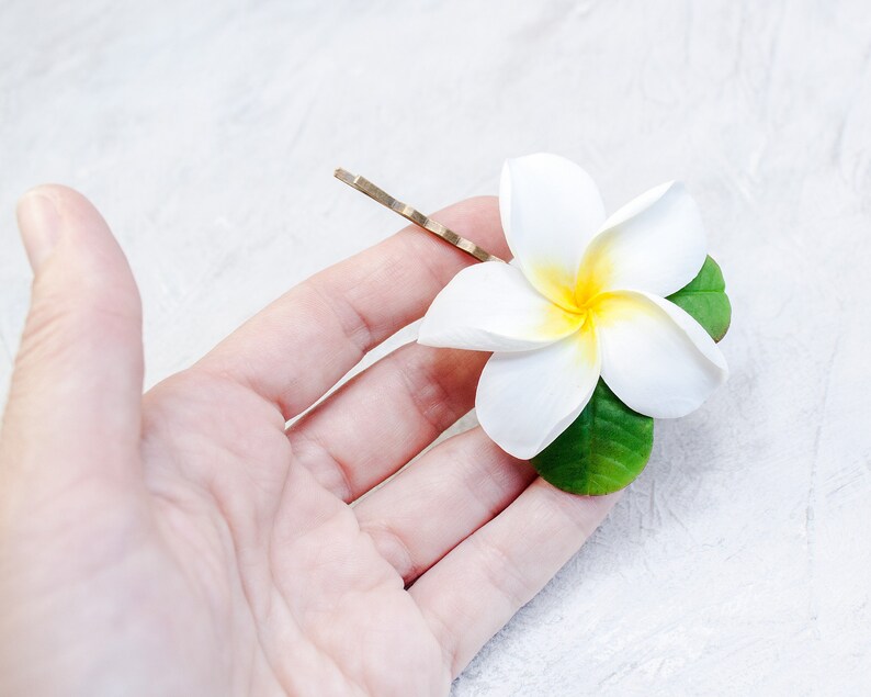 Hair Pin White Plumeria Realistic Hawaiian Flower Frangipani - Etsy