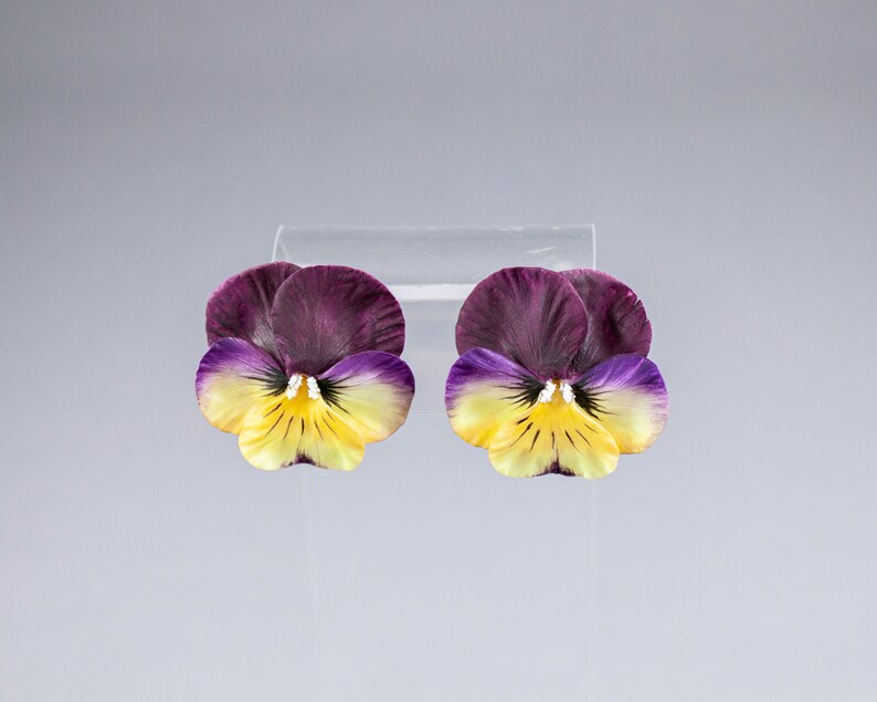 Stud earrings with pansies Realistic flower jewelry | Etsy