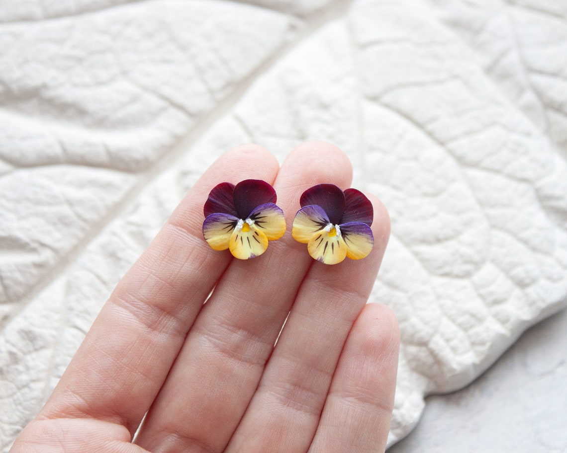 Mini Pansy Stud Earrings - Etsy