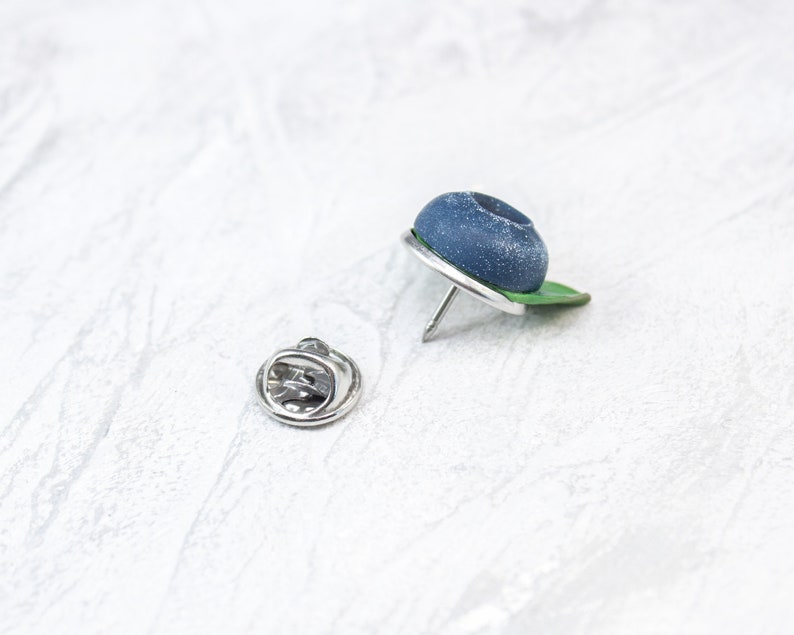 Blueberry Brooch. Berry Pin Brooch. Woodland Botanical Jewelry - Etsy