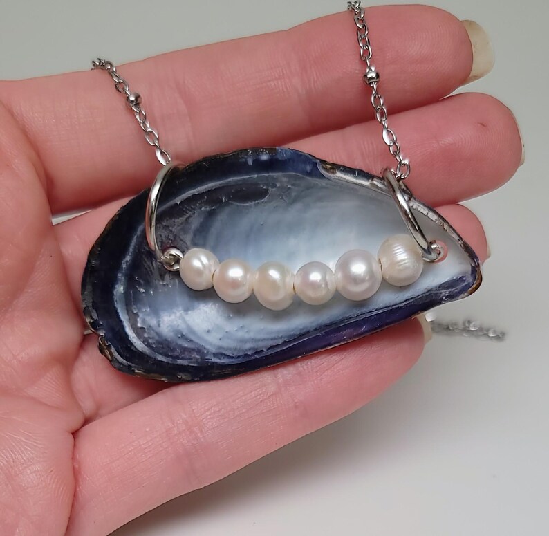 Mussel Shell Pendant Necklace, Freshwater Pearl Coastal Boho Jewelry - Etsy