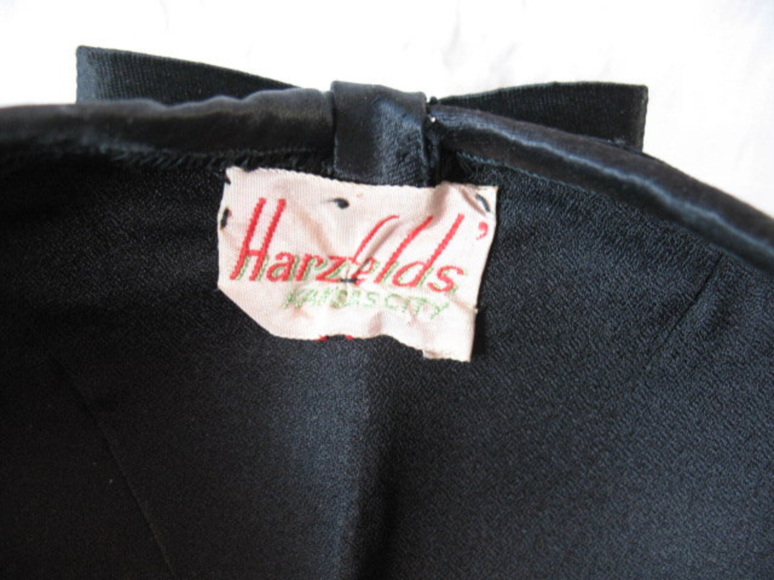 Vintage Black Hat With Bows Harzfeld's 1950s Elegant Gothic Juliet Cap ...