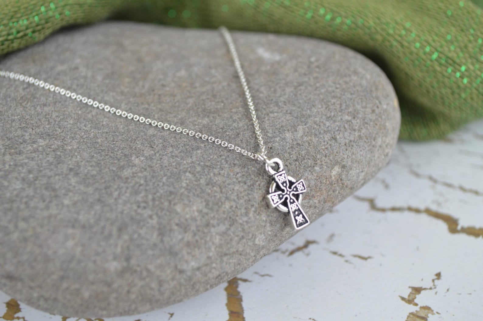Small Celtic Cross Silver Necklace - Etsy