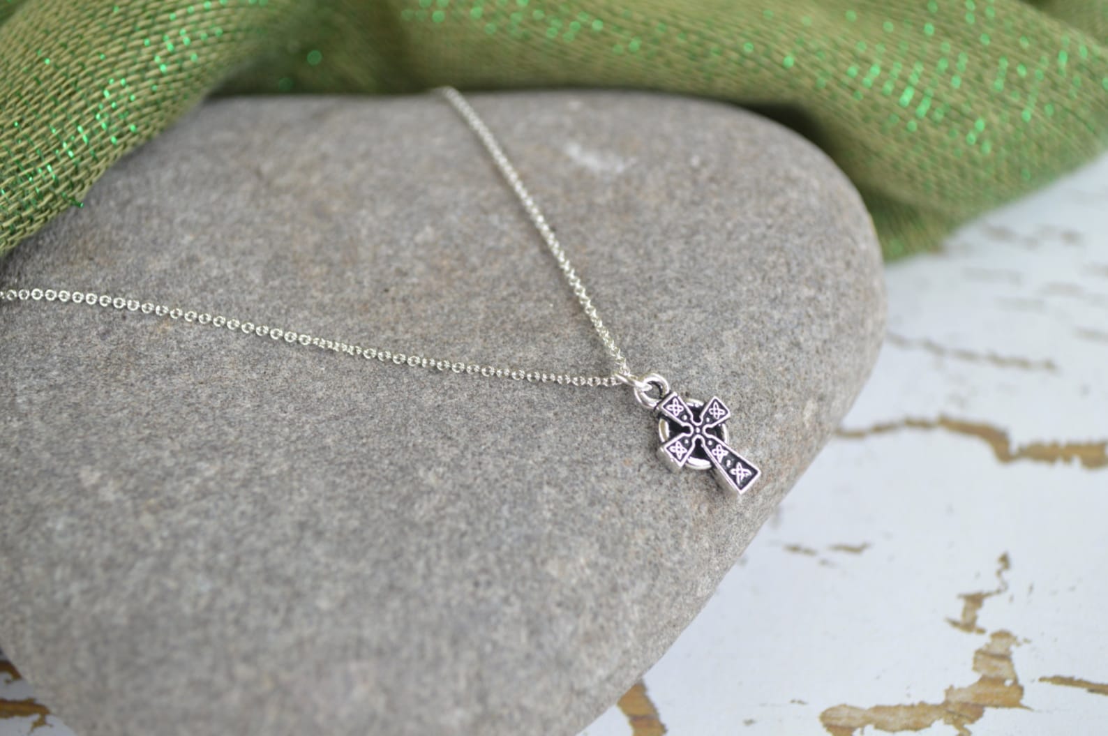 Small Celtic Cross Silver Necklace - Etsy