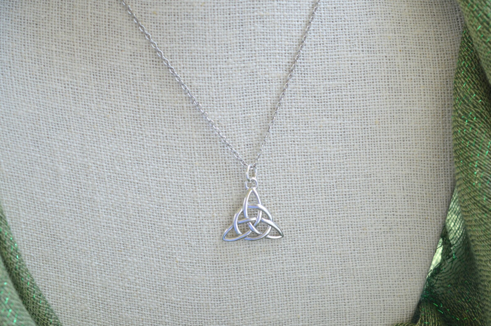 Trinity Knot Pendant Necklace | Etsy