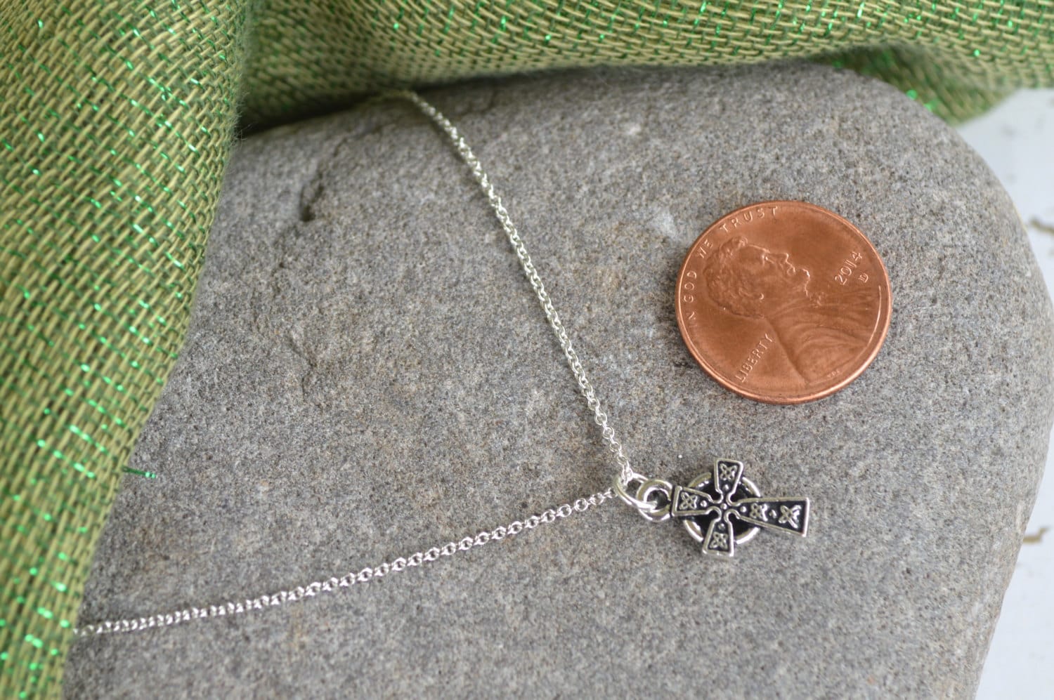 Small Celtic Cross Silver Necklace - Etsy