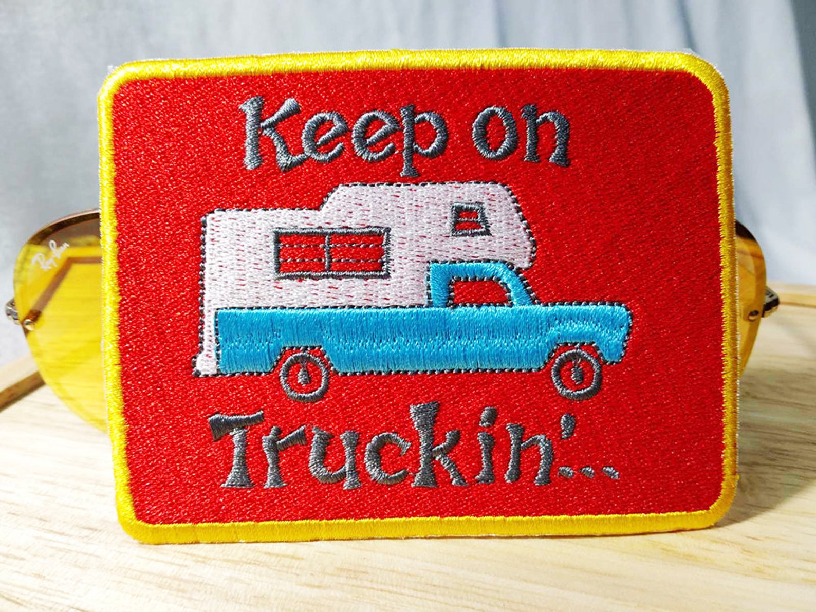 Awesome Vintage Style 70's Patch "keep on Truckin" Camper Pickup Truck ...