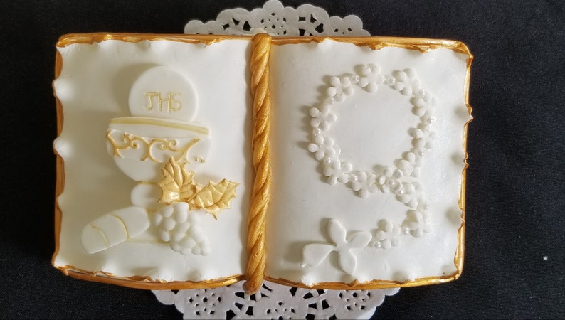 Bible Cake Topper, Chalice White and Gold, First Communion Cake ...