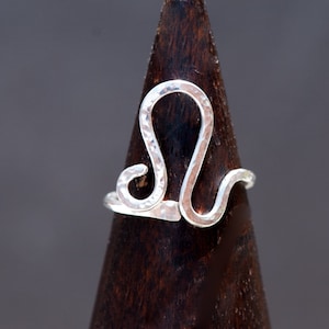 Leo Ring, Leo Horoscope Ring, Adjustable Sterling Silver Ring, Middle ...